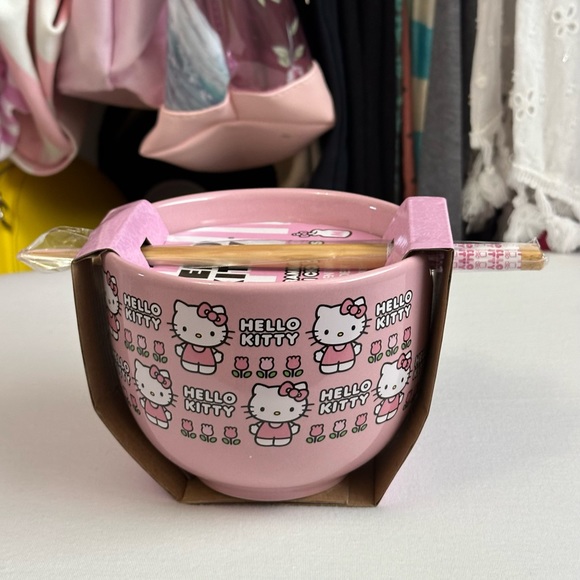 Hello Kitty | Dining | Hello Kitty Ceramic Bowl With Chopsticks | Poshmark